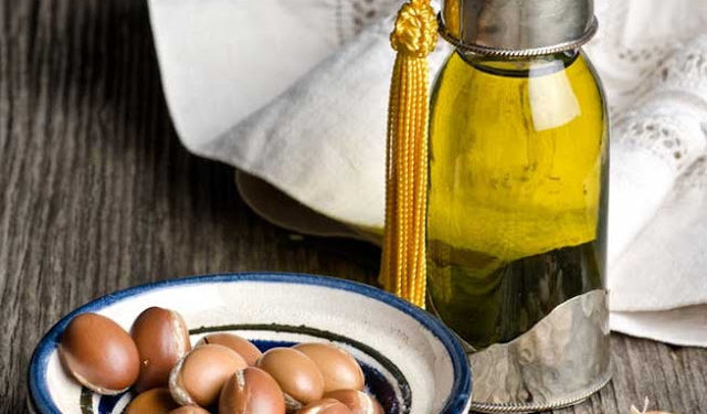 Λαδι αργκαν: η εξωτικη λαμψη σε δερμα, νυχια και μαλλια - Marina ...
